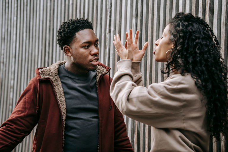 Les 4 types de conflits en entreprise : Décryptage - KEDIKE